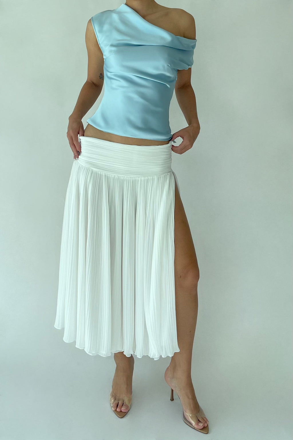 Sample Carmen Midi Skirt - White – Cherie